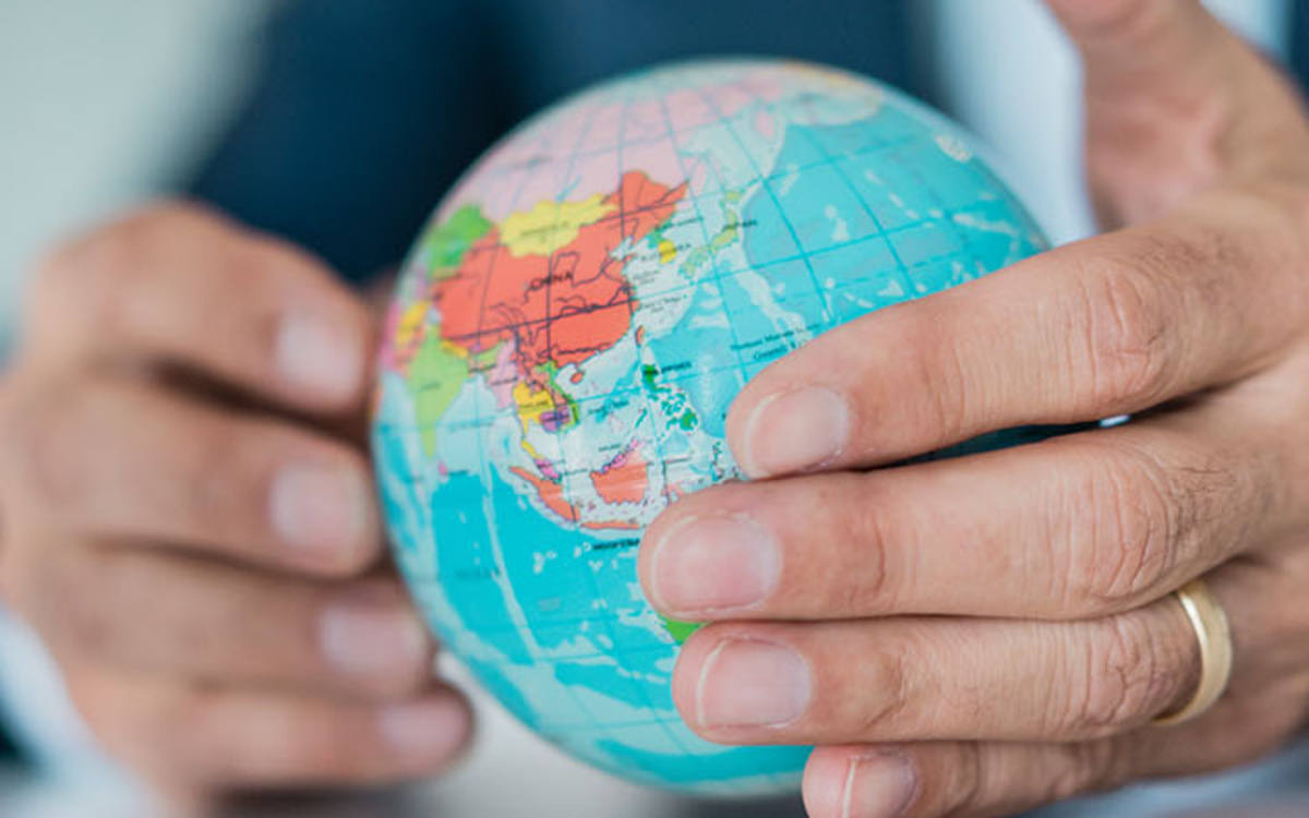 Global Transformations - PwC Legal